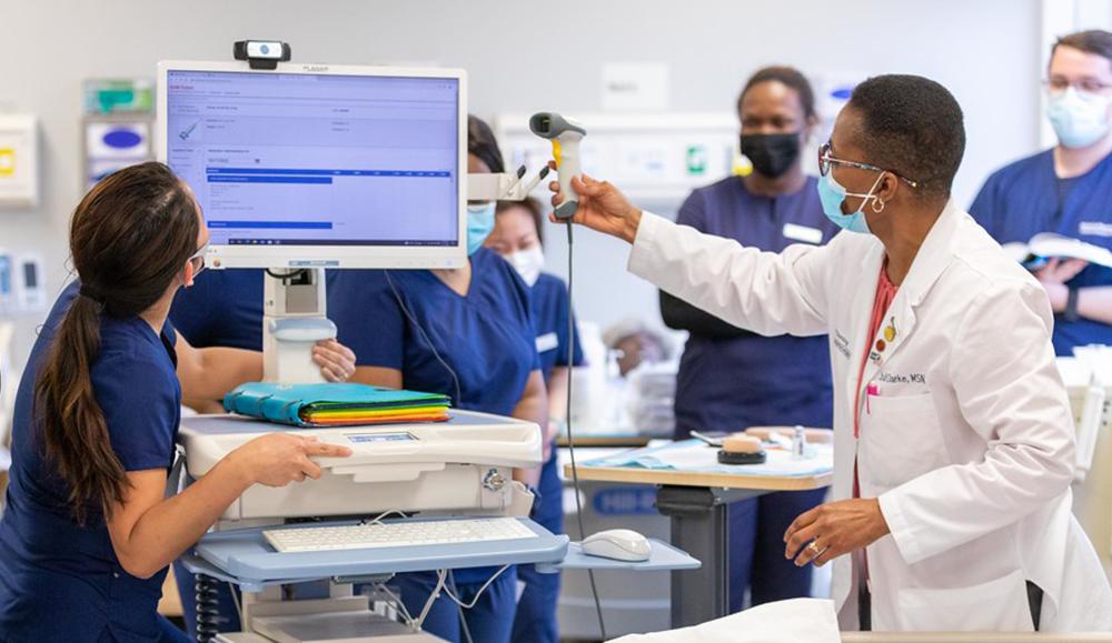 Technology is Transforming Nursing Education | School of Nursing | The ...